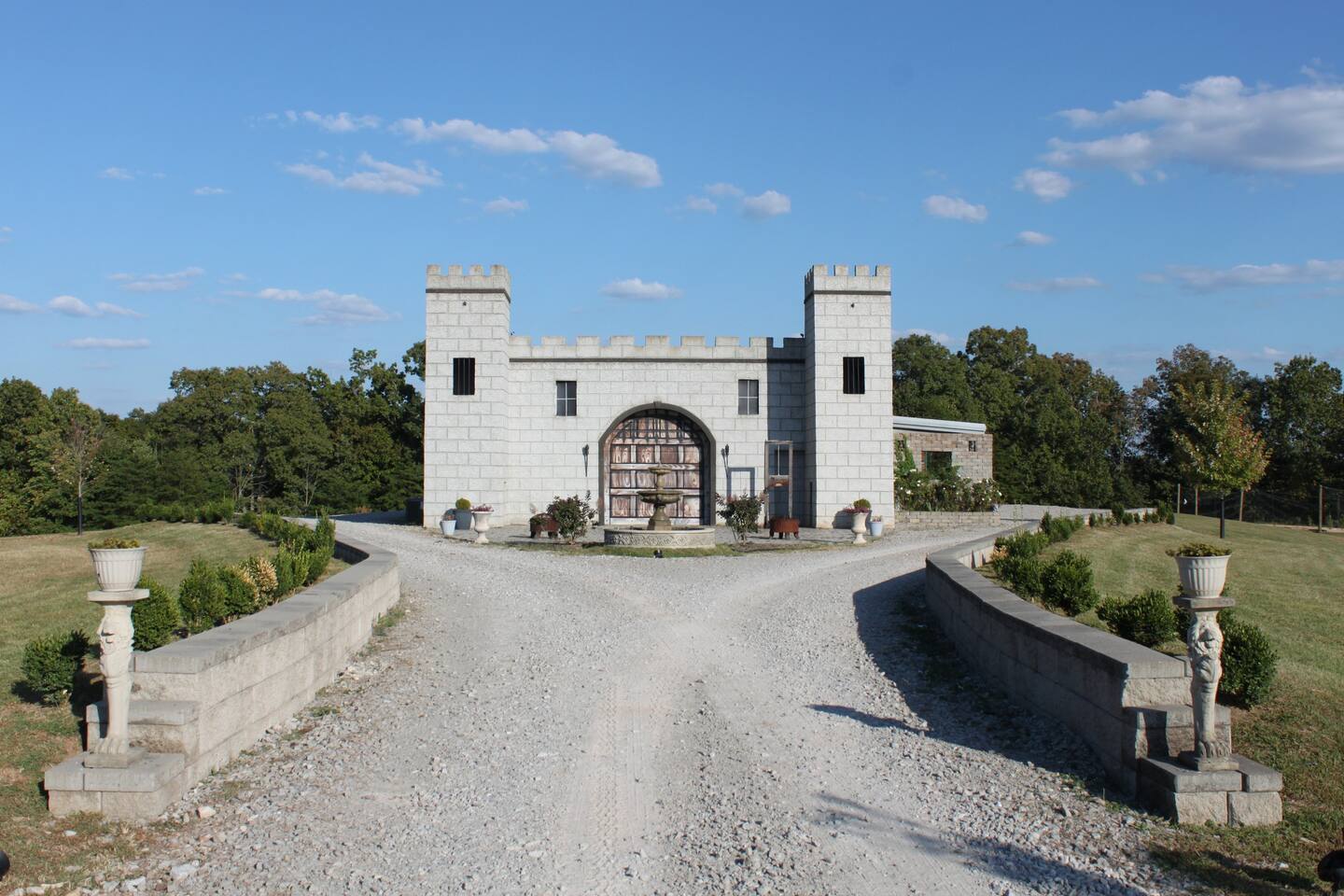 Castle Themed Studio, West Virginia - Castles in America – Castlesy