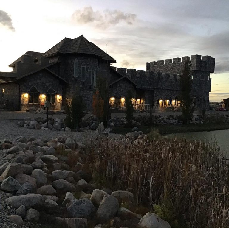 Ryan’s Castle B&B, Alberta, Canada - Castles in America – Castlesy